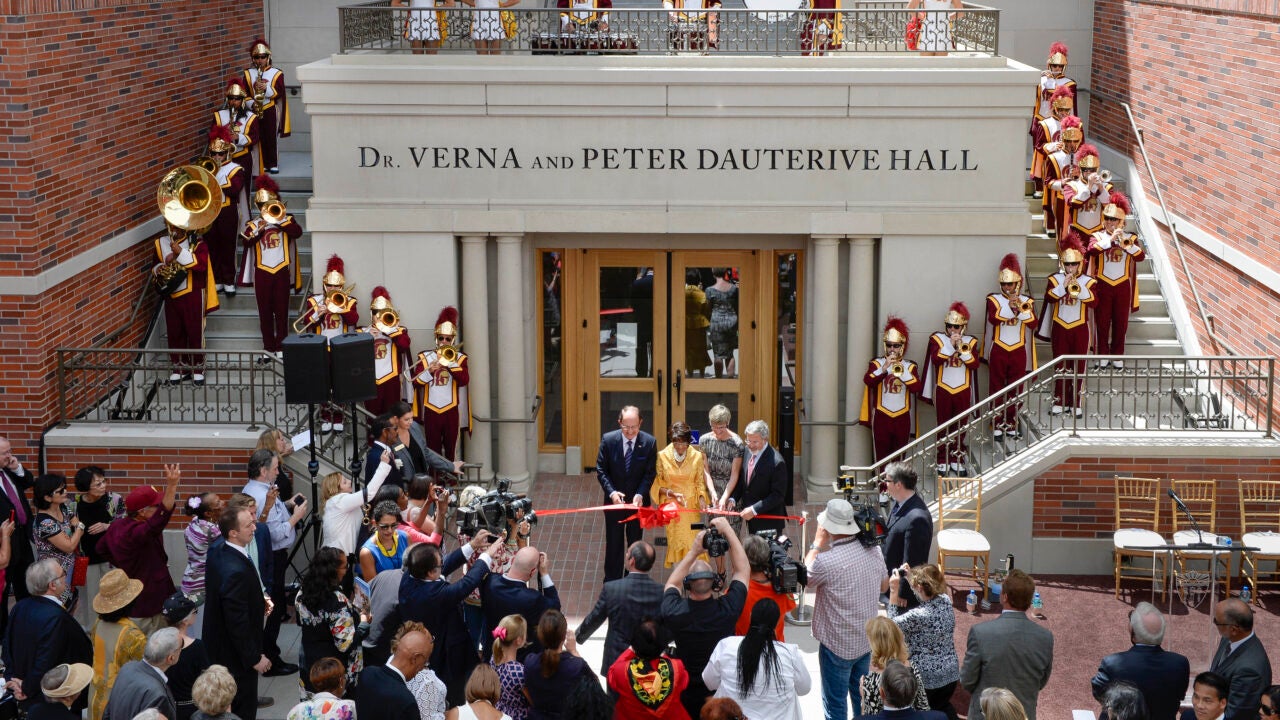 Dauterive Hall opens new era for social sciences research - USC Today