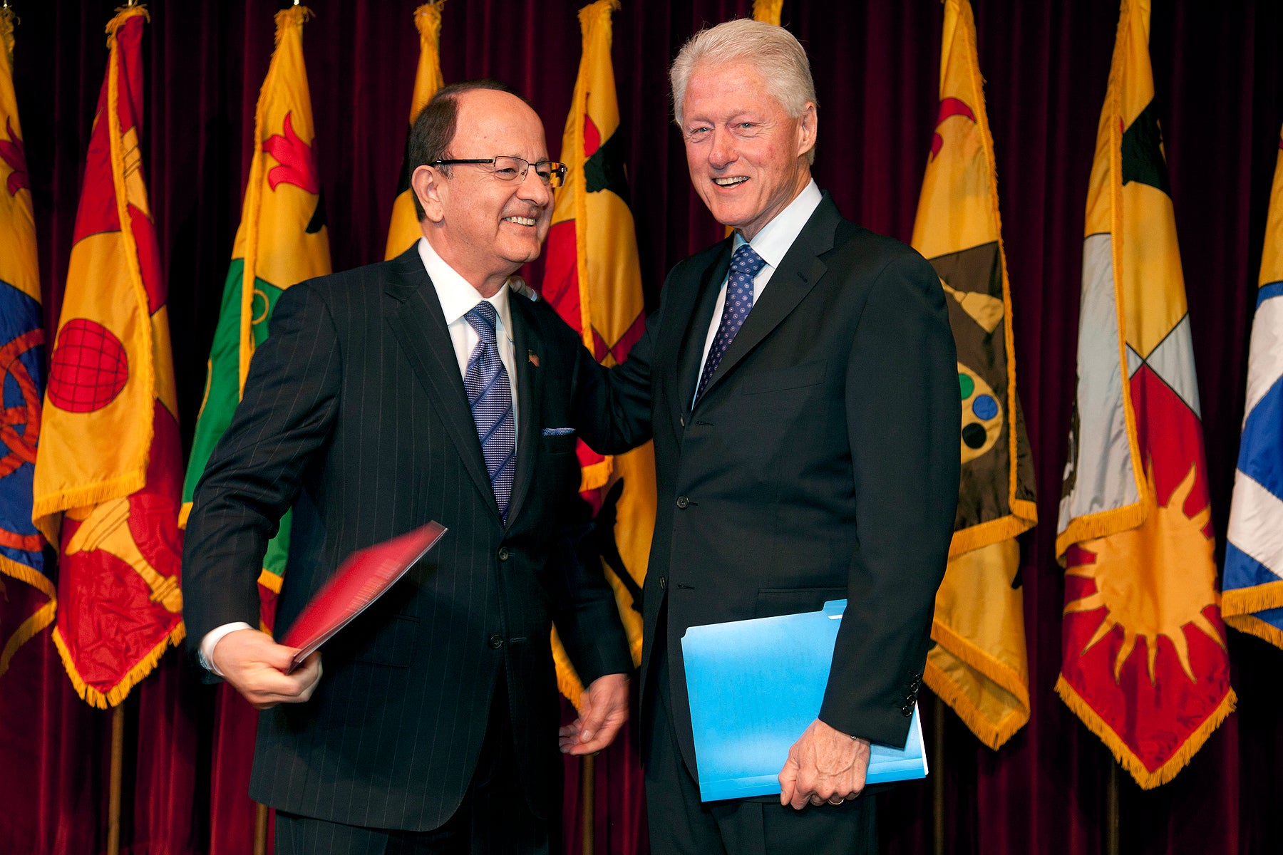 Bill Clinton speaks in Bovard Auditorium - USC Today