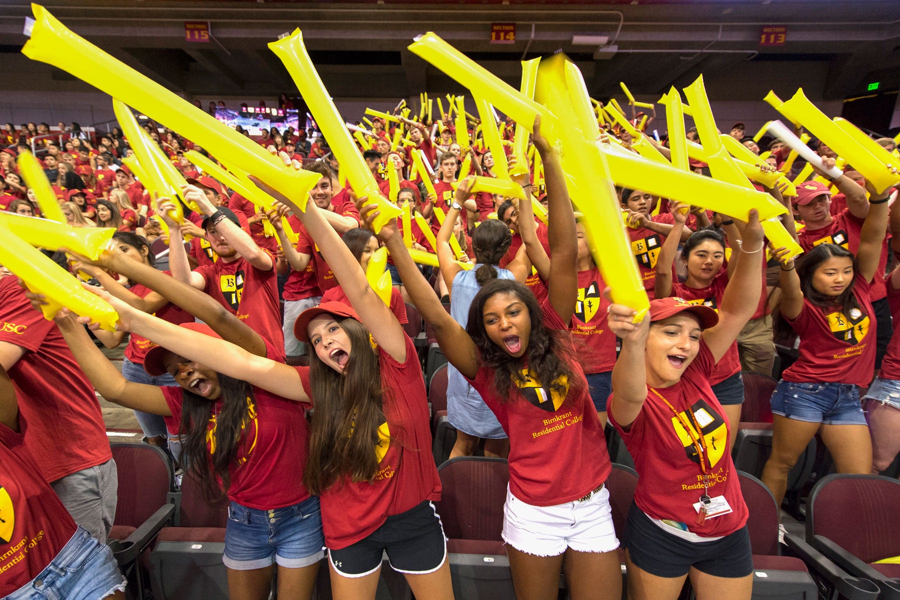New Trojans are immersed in USC traditions at rally, competition ...