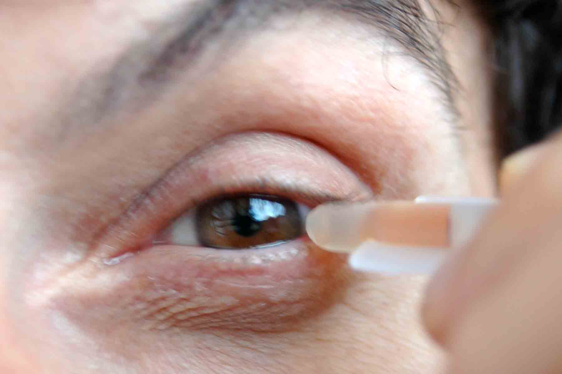 Life may get easier for glaucoma patients taking eye drops - USC Today