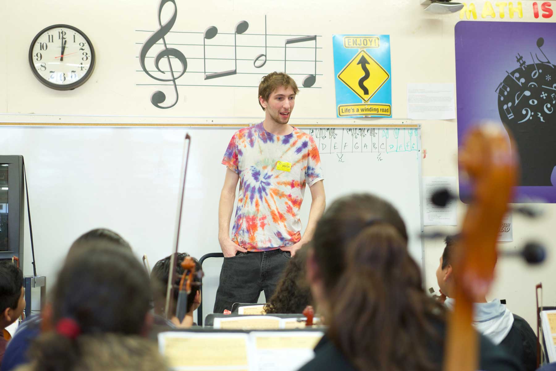 The bank that pulls strings for a good cause: music education - USC Today