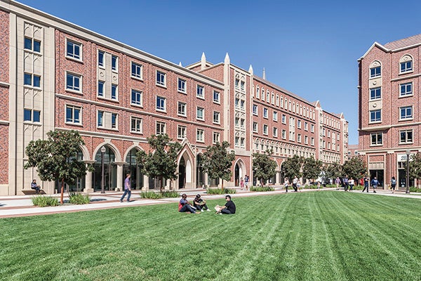 Where to Walk or Just Relax in USC Village’s Great Outdoors - USC Today
