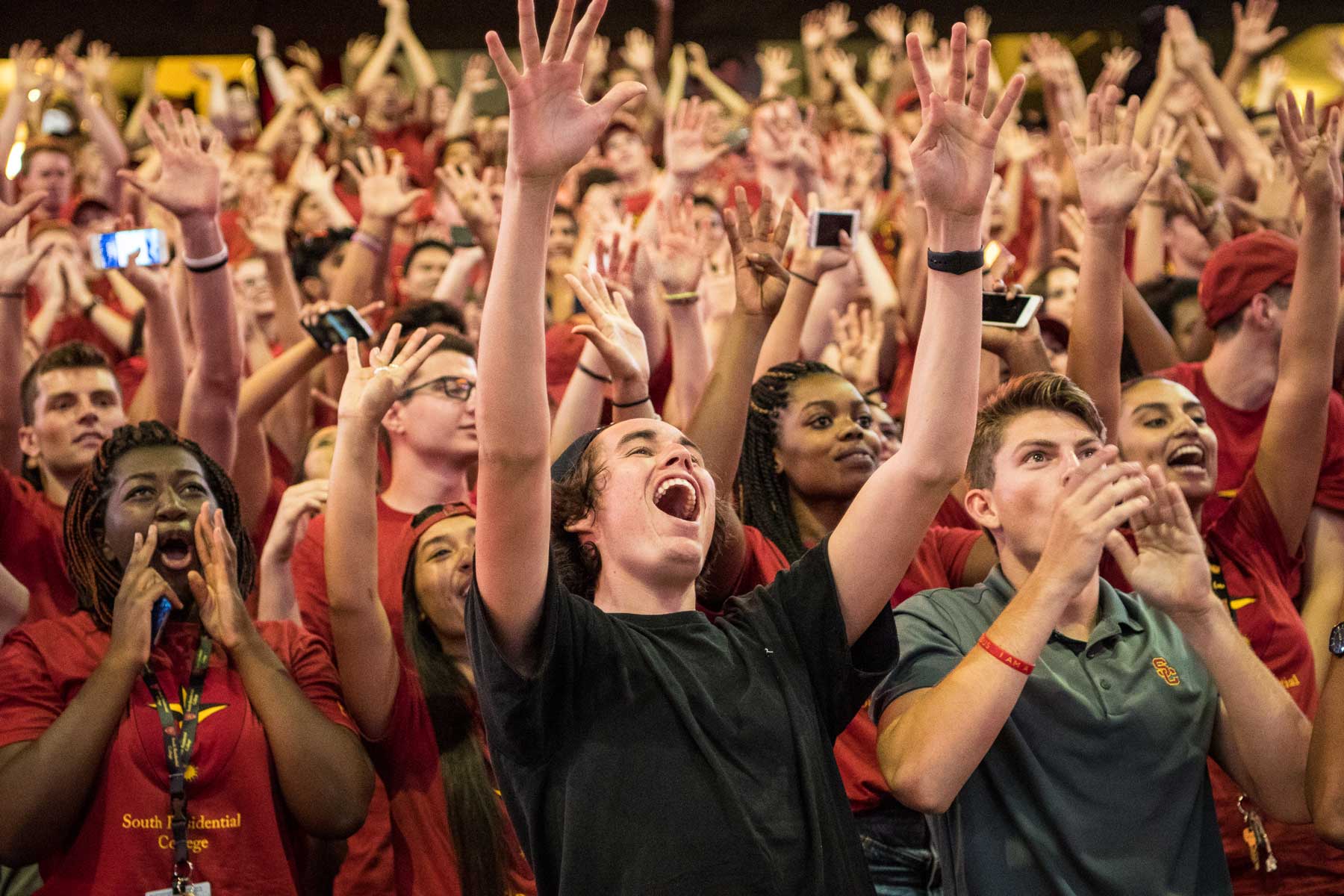 USC’s freshman class sets record: More first-generation students than ...