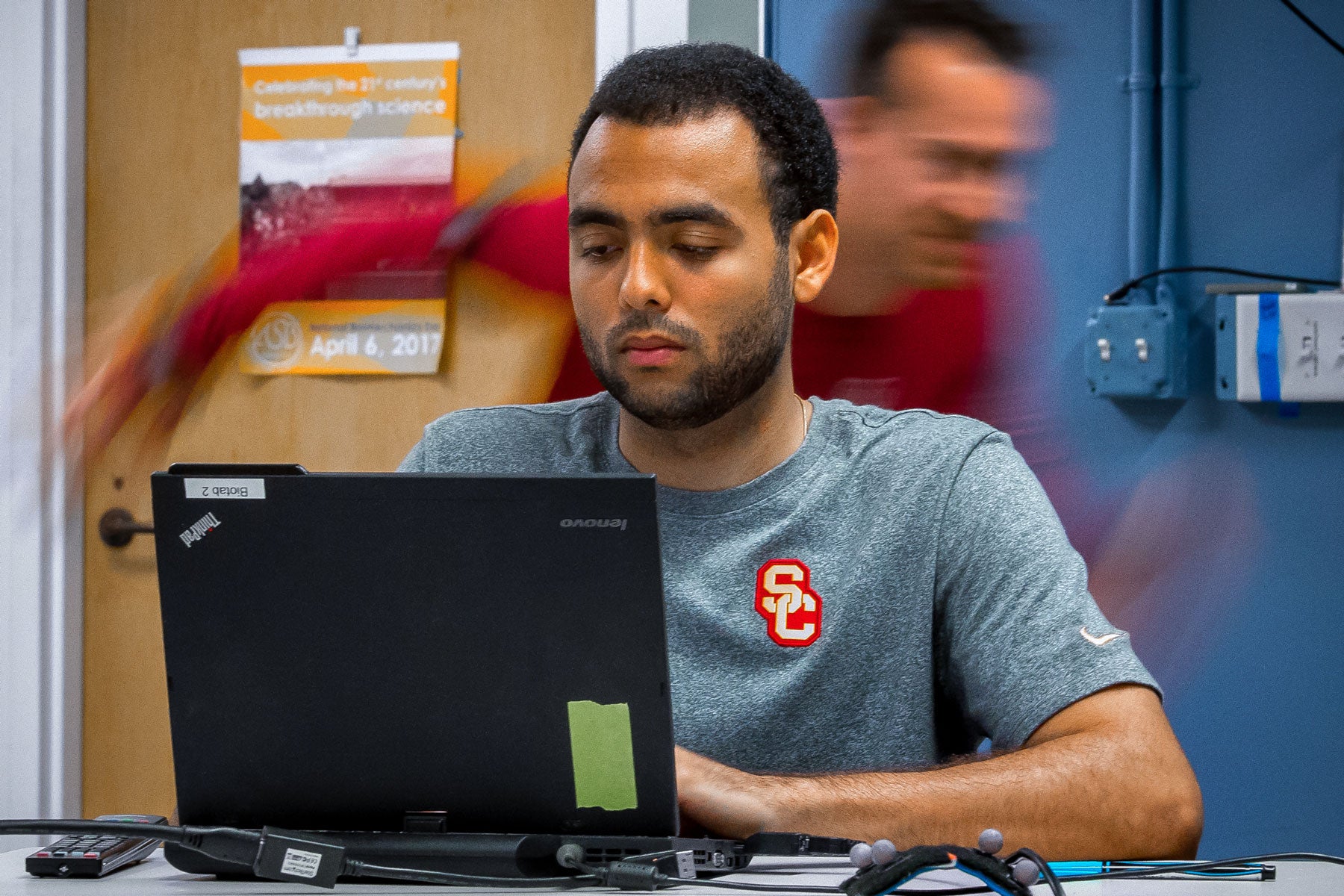 USC program creates research pathways for undergraduates