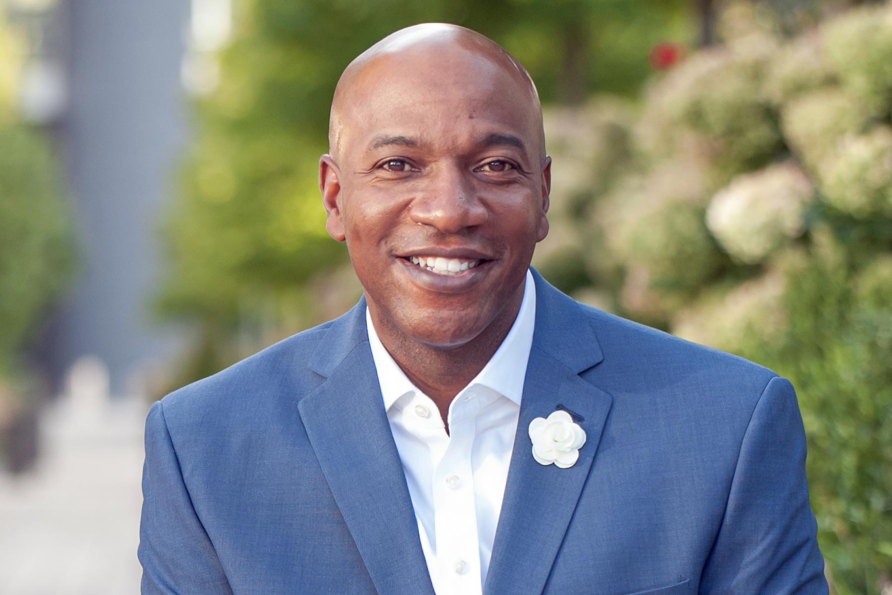 Air Force leader’s message inspires military, veteran students at USC gala