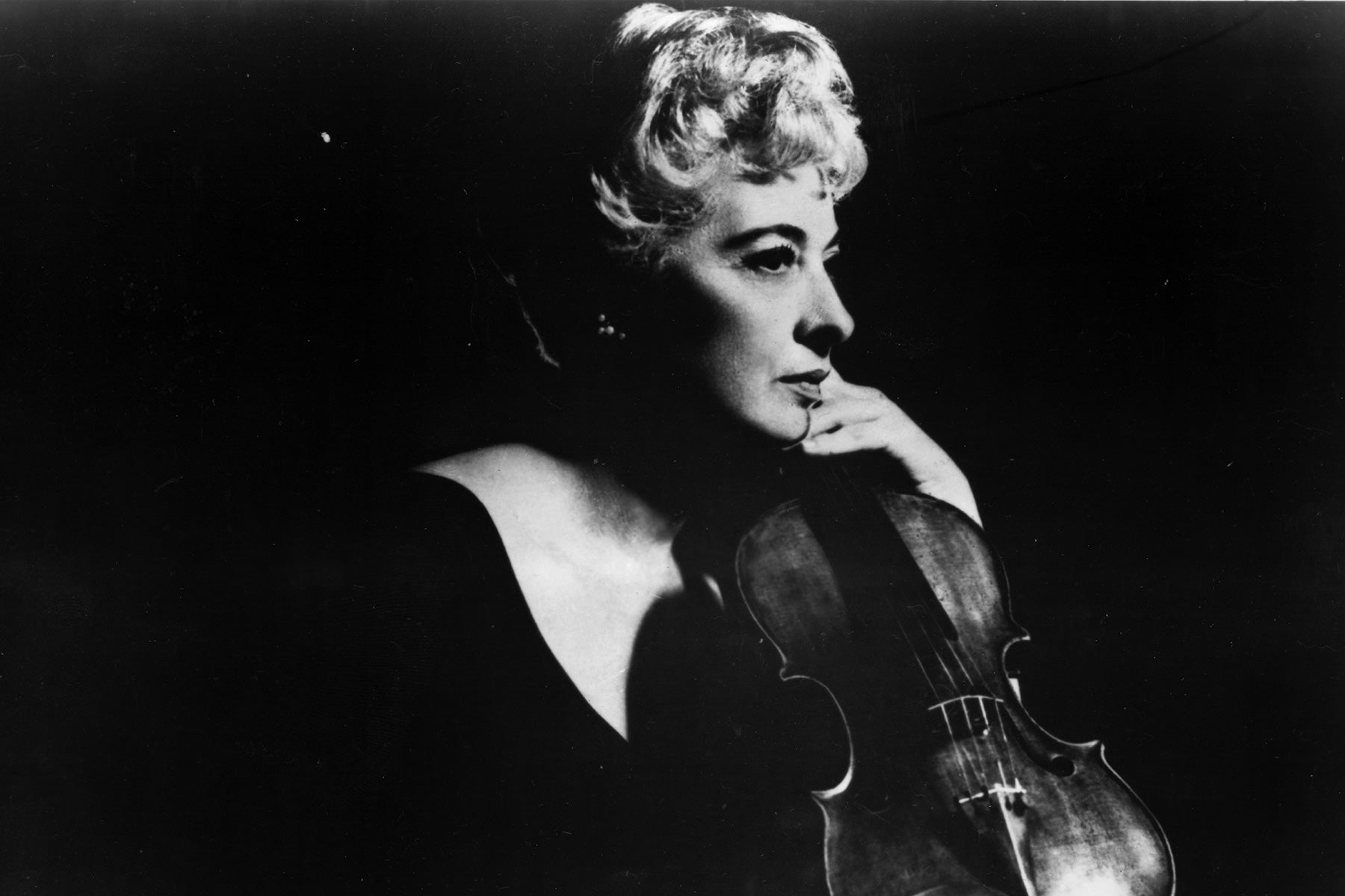 Remembering pioneering violinist Eudice Shapiro, the studio system’s ...