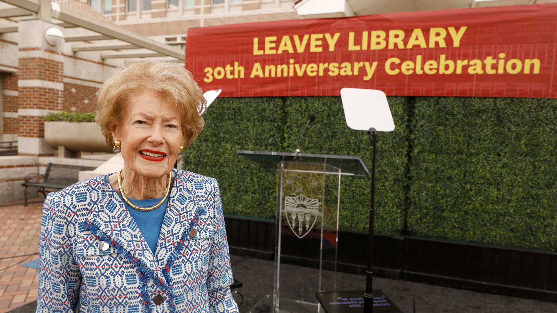 USC’s Leavey Library marks its 30th anniversary — USC News